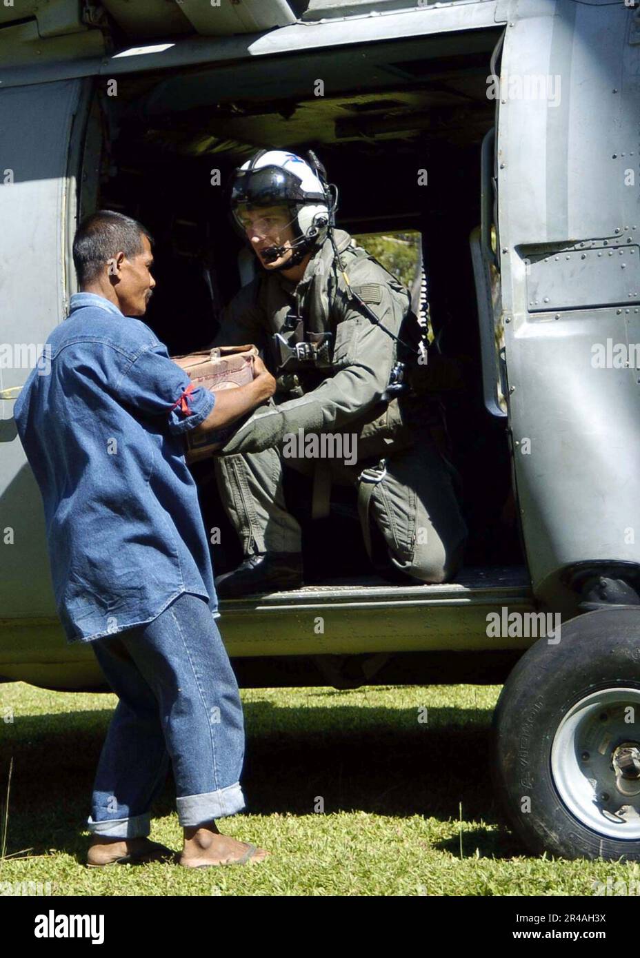 US Navy Aviation Warfare Systems Operator Stock Photo - Alamy