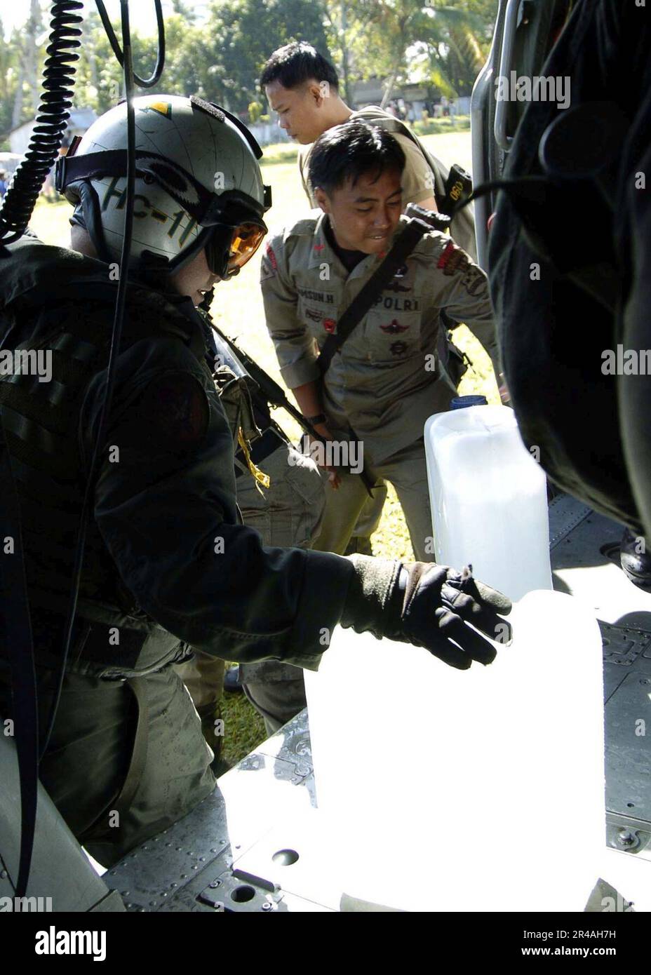 US Navy Aviation Electronics Technician Stock Photo - Alamy