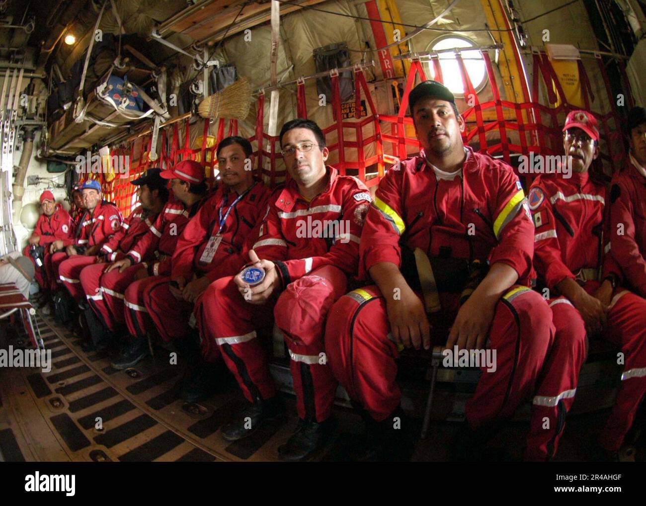 US Navy A Mexican Search ^ Rescue team departs on a Royal Australian ...