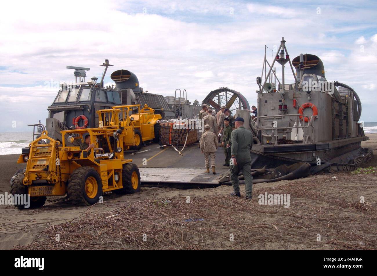 US Navy Landing Craft Air Cushion (LCAC) vehicles, assigned to USS ...