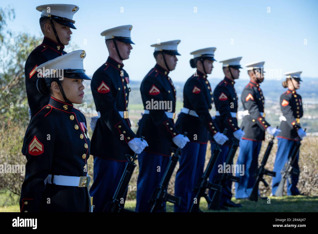 A U.S. Marine Corps rifle detail with Headquarters and Support ...