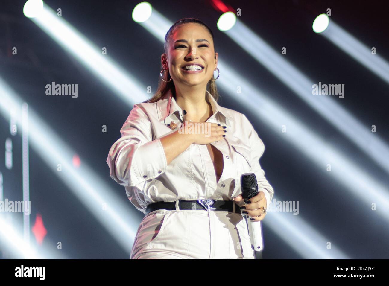 Simone mendes hi-res stock photography and images - Alamy