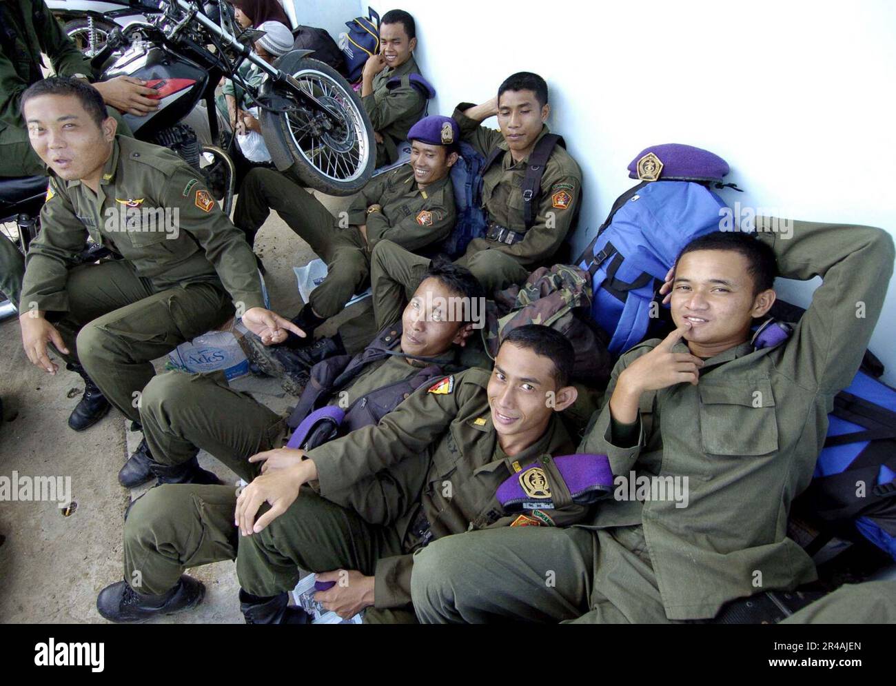 US Navy Military personnel in Banda Aceh, Sumatra, show smiles of hope ...