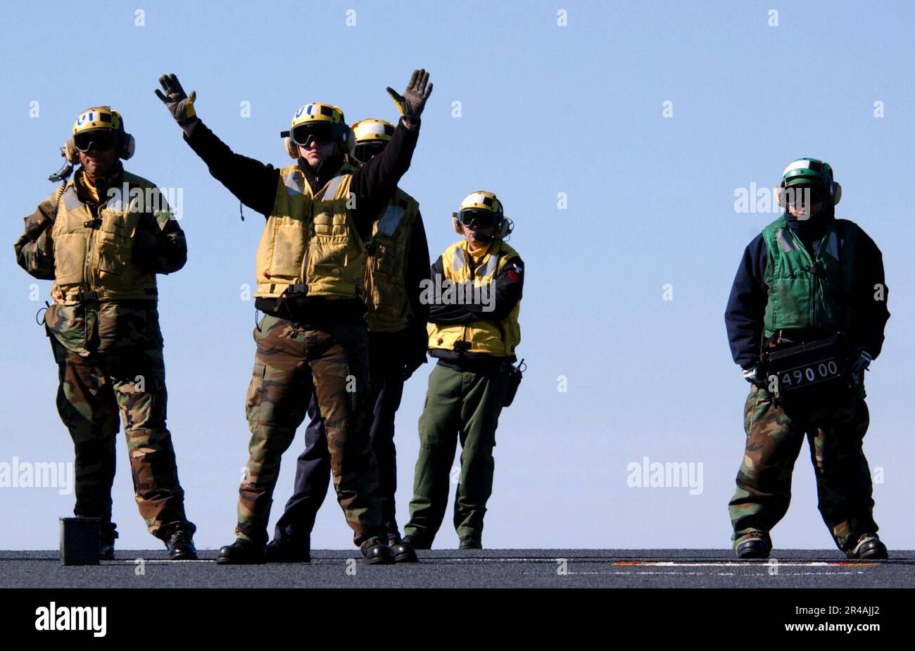 US Navy Aviation Boatswain's Mate Stock Photo - Alamy