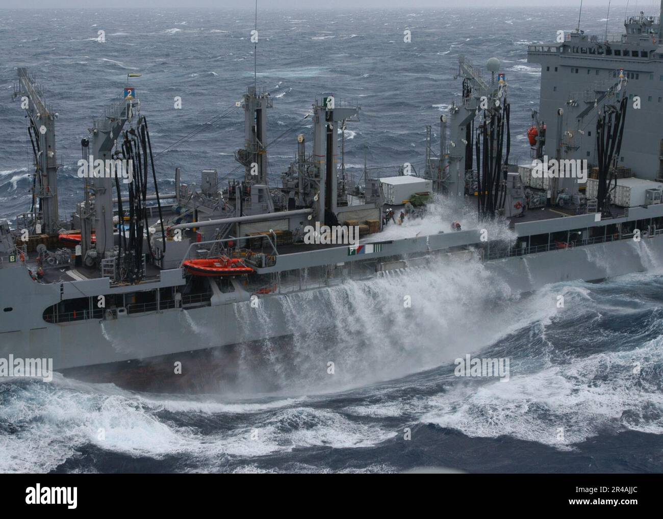 US Navy The Military Sealift Command underway replenishment oiler USNS ...