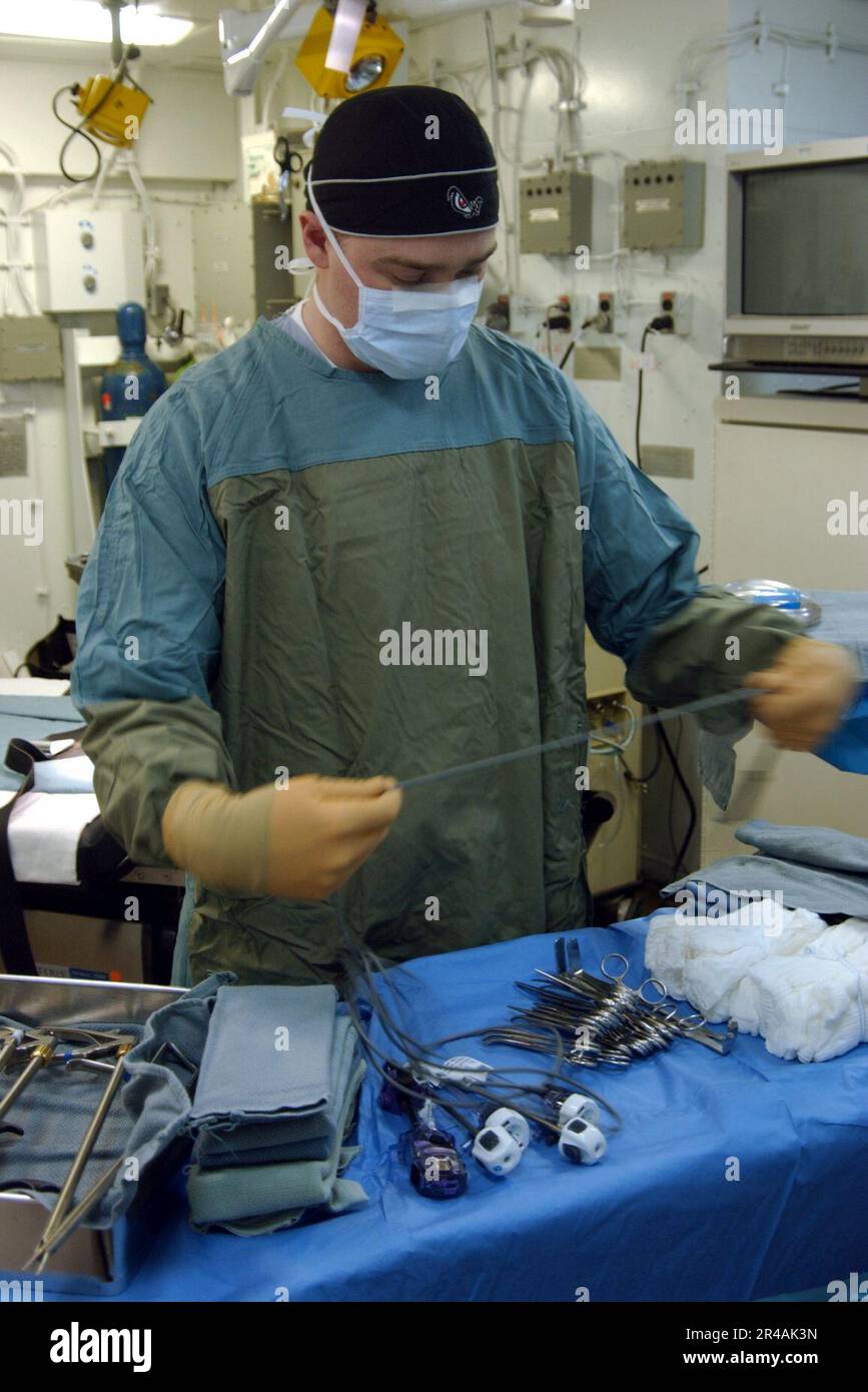 US Navy Hospital Stock Photo - Alamy