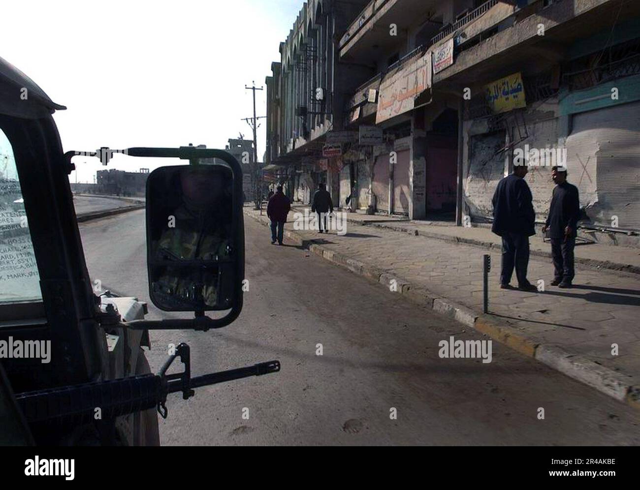 US Navy U.S. Navy Seabees assigned to Naval Mobile Construction ...
