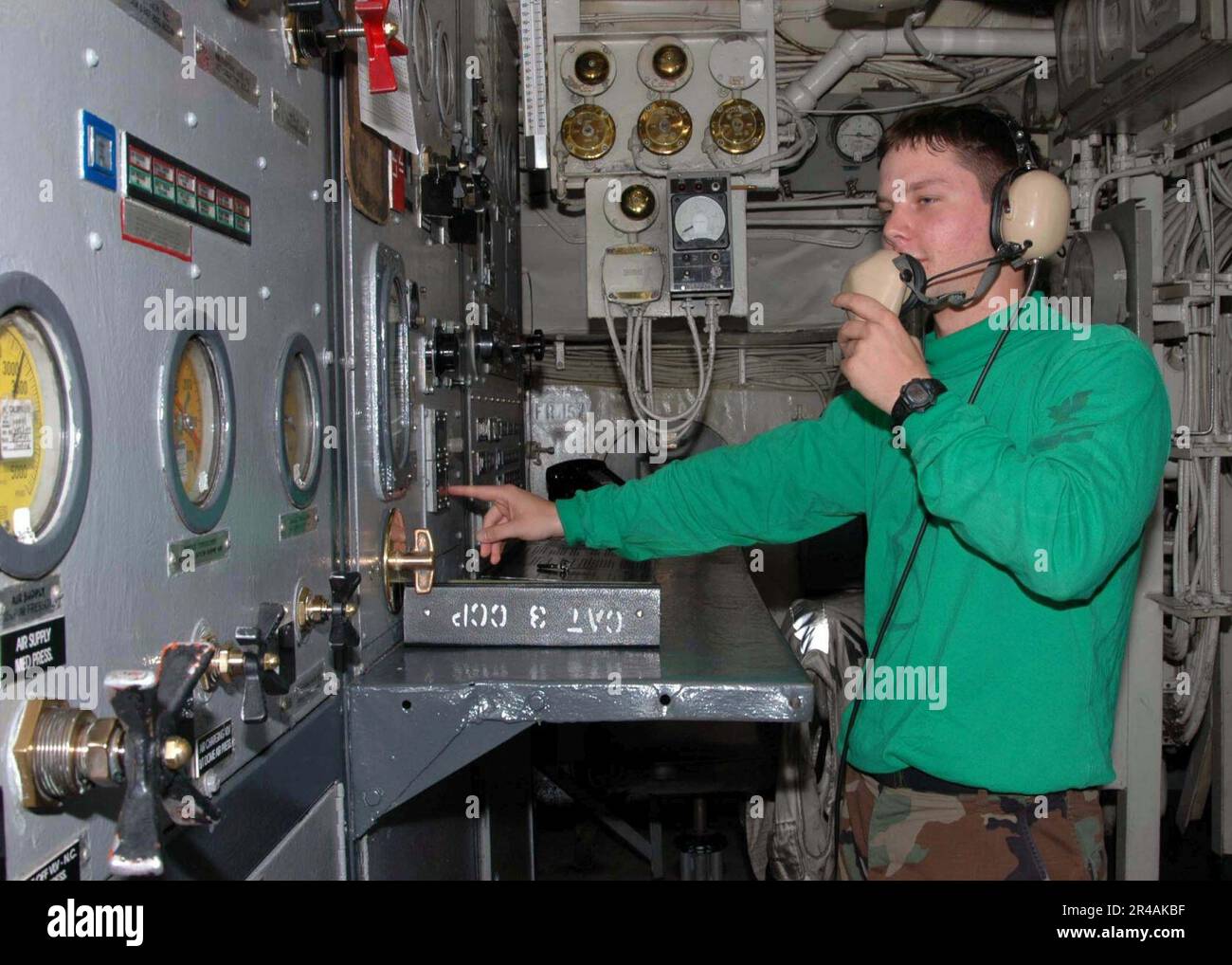US Navy Aviation Boatswain's Mate Stock Photo - Alamy