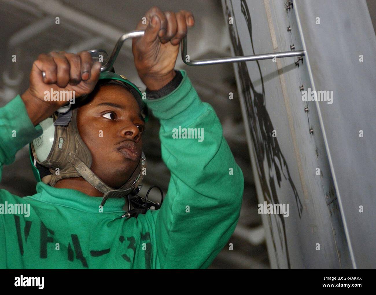 US Navy Aviation Electronics Technician Stock Photo - Alamy