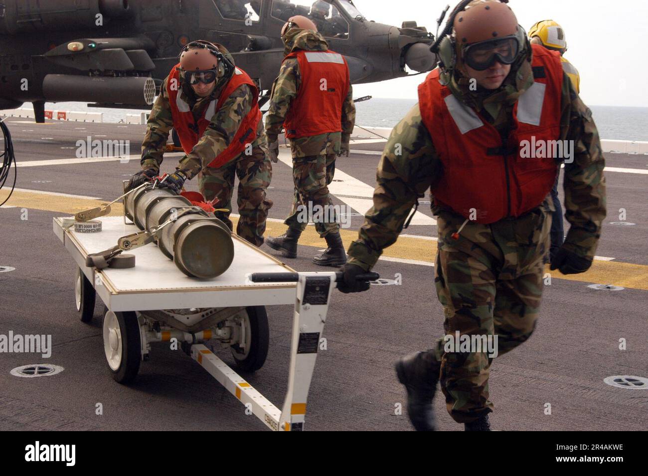 US Navy U.S. Army armament Stock Photo - Alamy