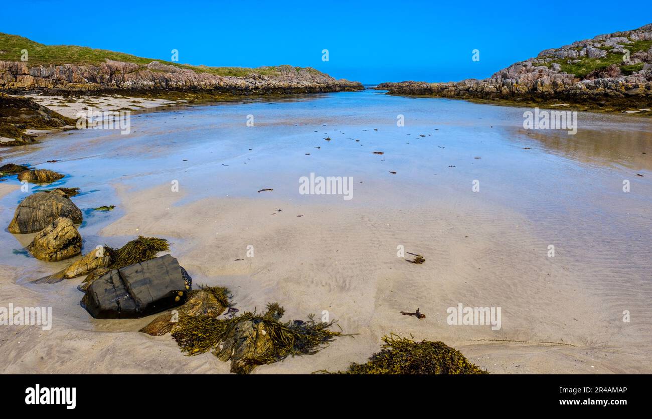 Red Rocks Beach on the Scottish Hebridean Island of Coll Stock Photo ...
