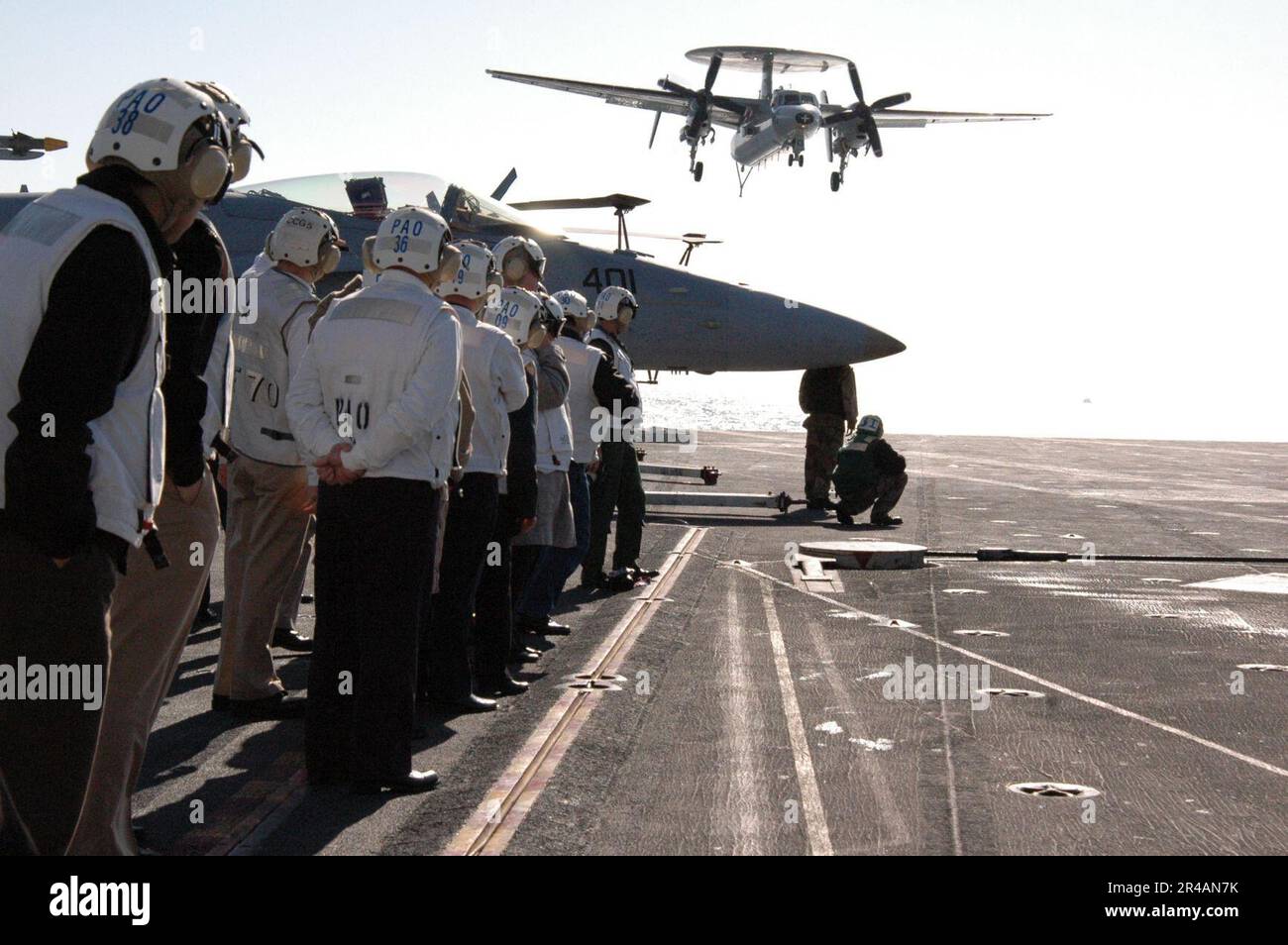US Navy Members of the Japanese Maritime Self Defense Force (JMSDF ...
