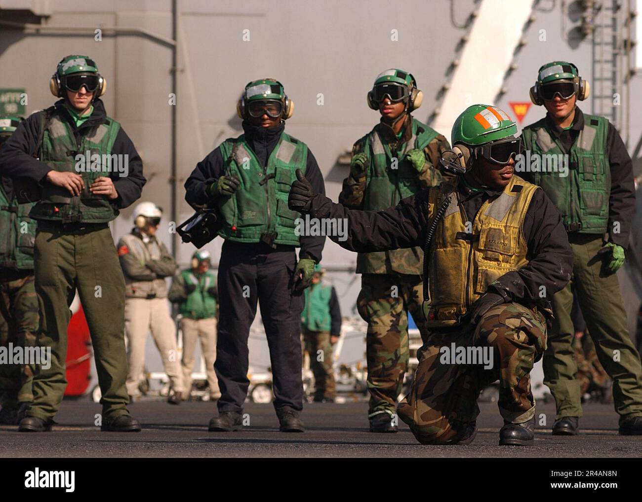 US Navy Aviation Boatswain's Mate Stock Photo - Alamy