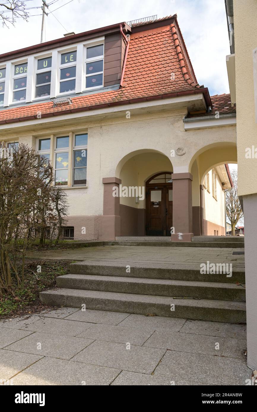 German school building entry hi-res stock photography and images - Alamy