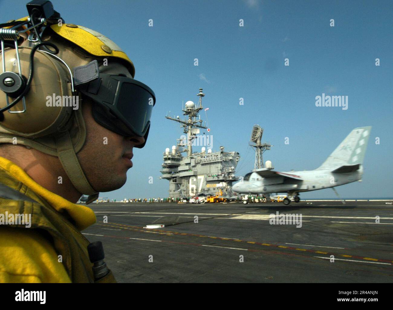 US Navy Aviation Boatswain Mate Stock Photo - Alamy