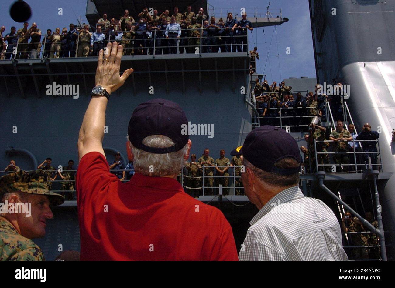 US Navy Former Presidents William J. Clinton, left, and George H. W ...