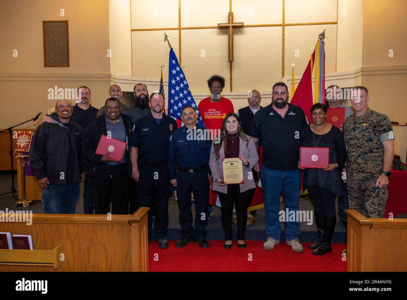 Civilian length of service award hi-res stock photography and images ...