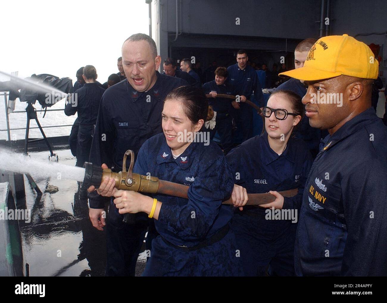 US Navy A Damage Control Training Team (DCTT) Senior Stock Photo - Alamy