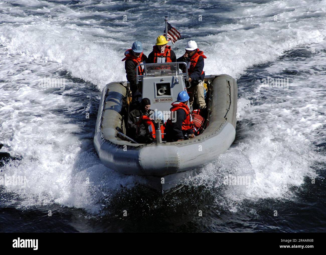 US Navy The boat crew from the amphibious assault ship USS Bataan (LHD ...