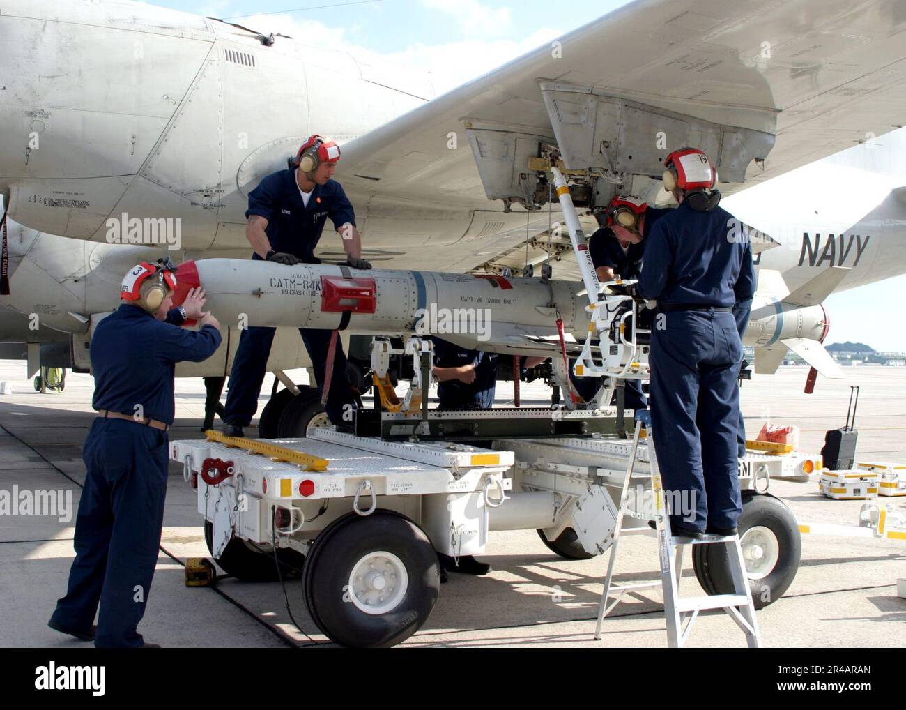 Standoff land attack missile hi-res stock photography and images - Alamy