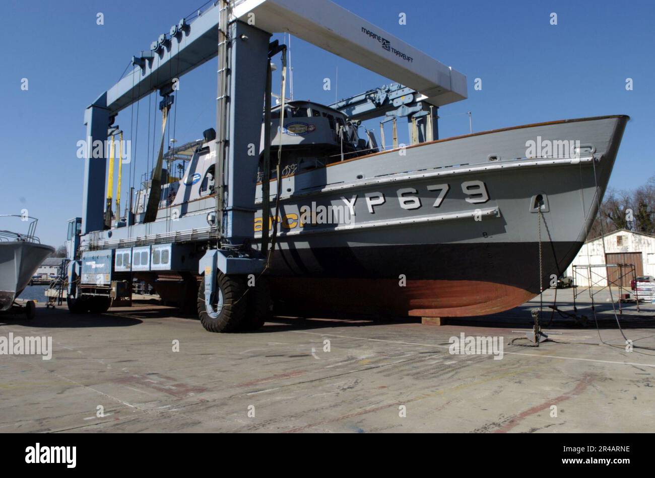 US Navy The Office of Naval Research vessel (ONR) YP-679, Afloat Lab ...