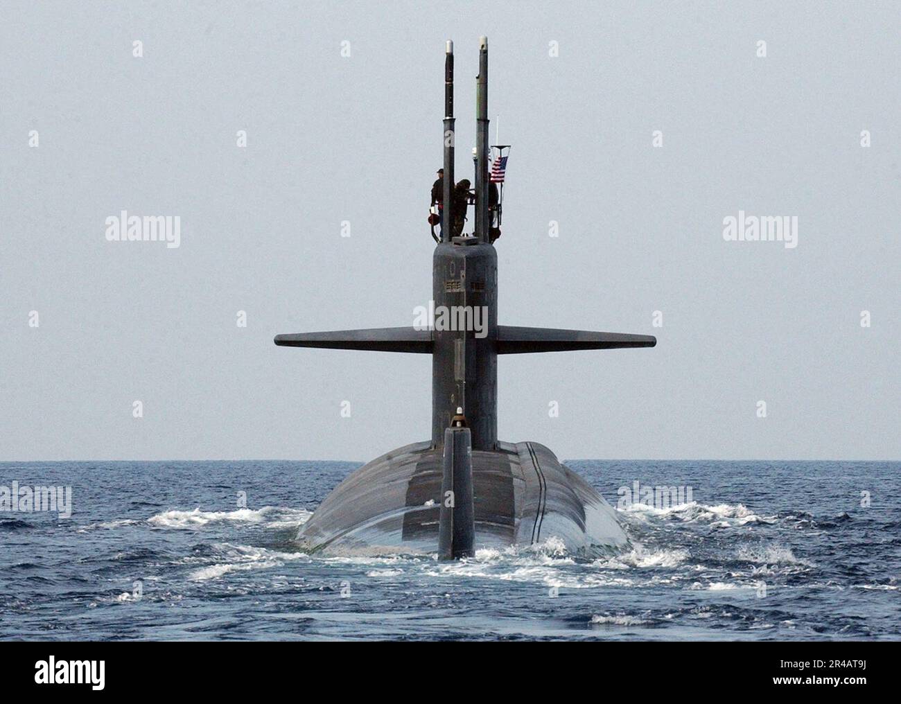 US Navy The Los Angeles-class fast attack submarine USS Albuquerque ...