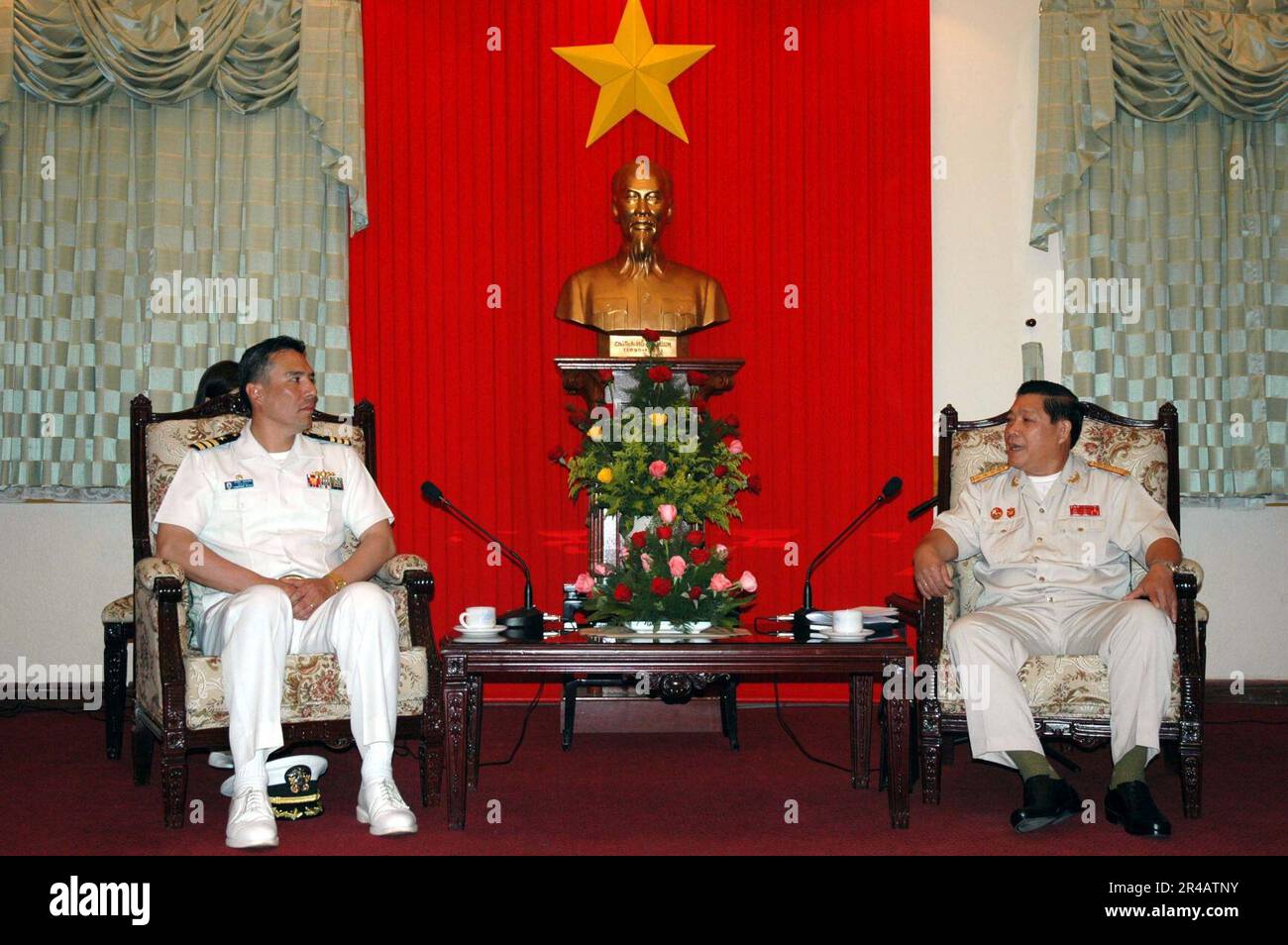 US Navy Commanding Officer, USS Gary (FFG 51), Cmdr. Rob Marin, left ...