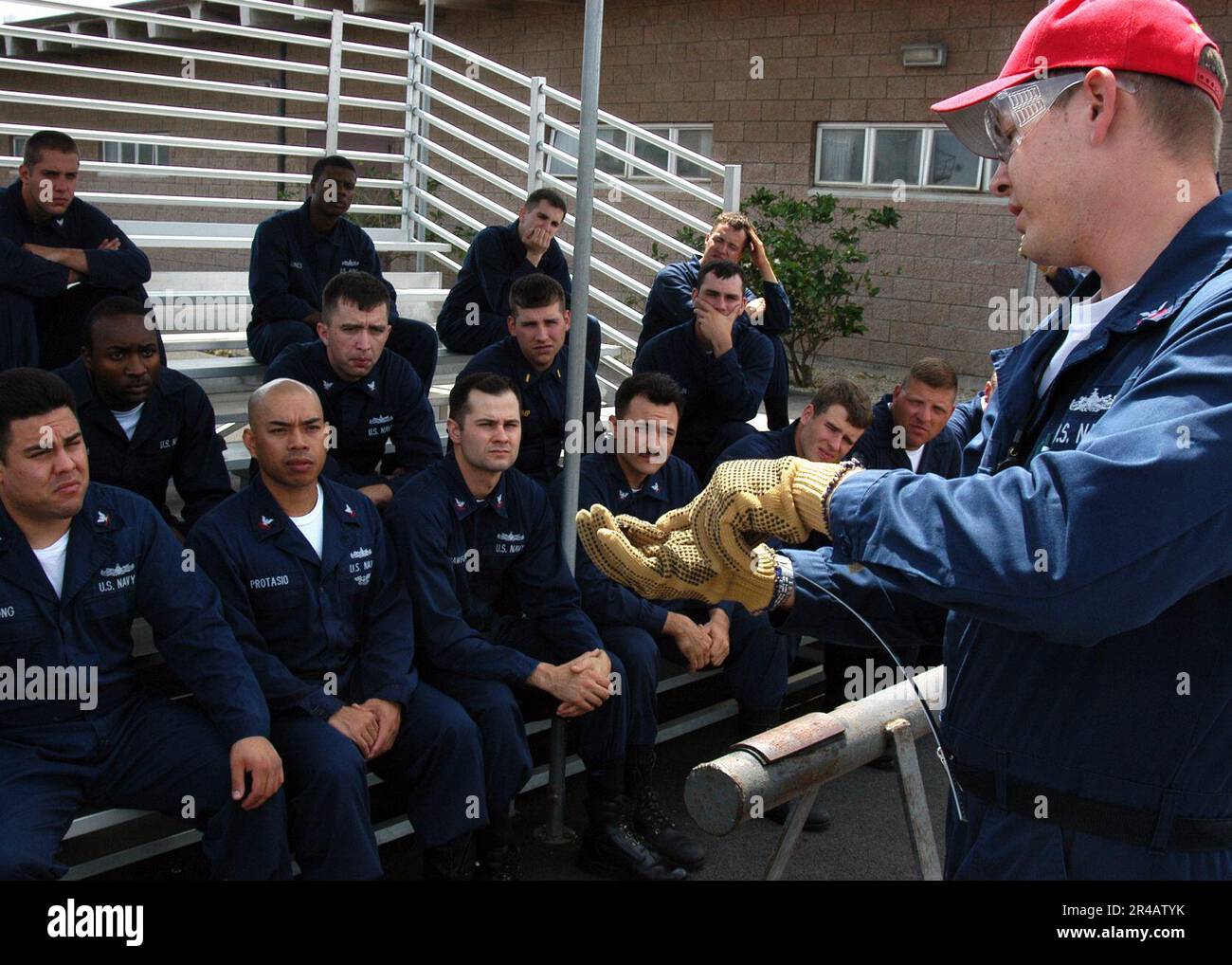 US Navy Sailors assigned to the guided missile frigate USS Crommelin ...