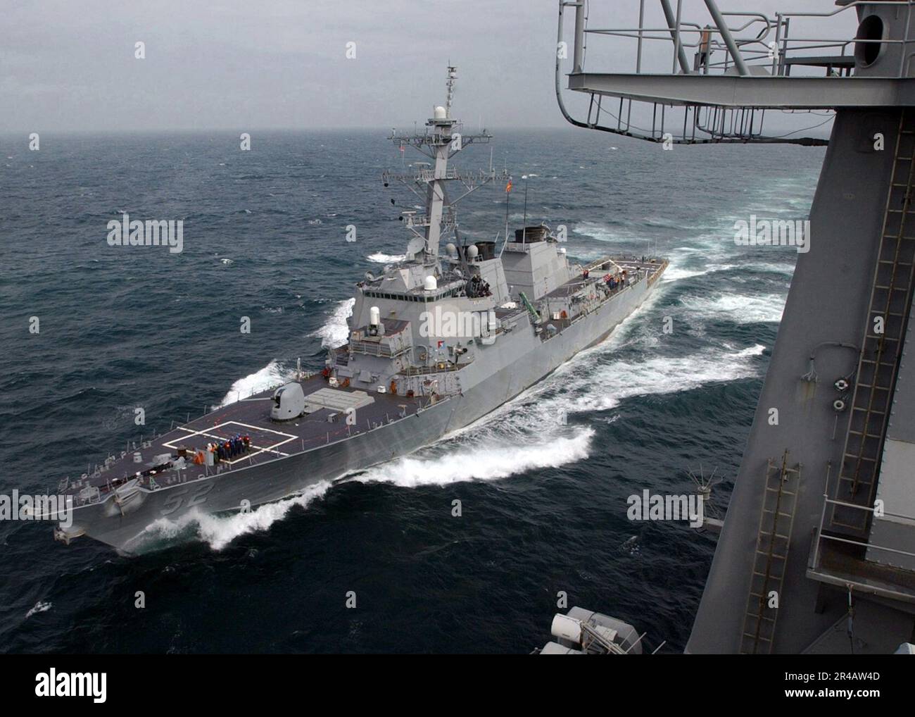 US Navy The Arleigh-Burke-class guided missile destroyer USS Barry (DDG ...