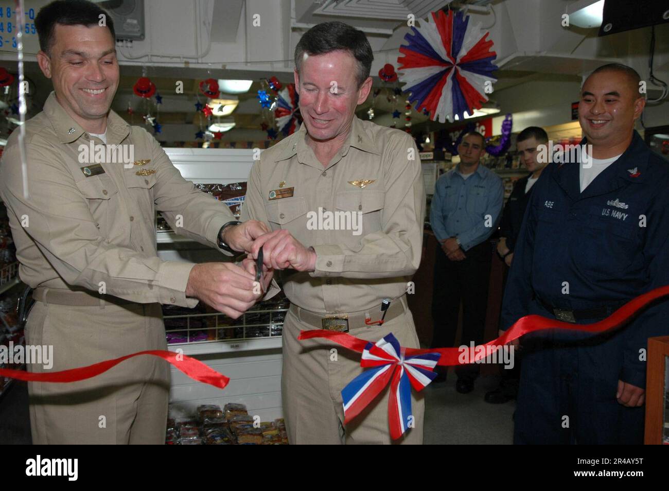 US Navy USS Nimitz (CVN 68), Commanding Officer, Capt. Ted Branch and ...