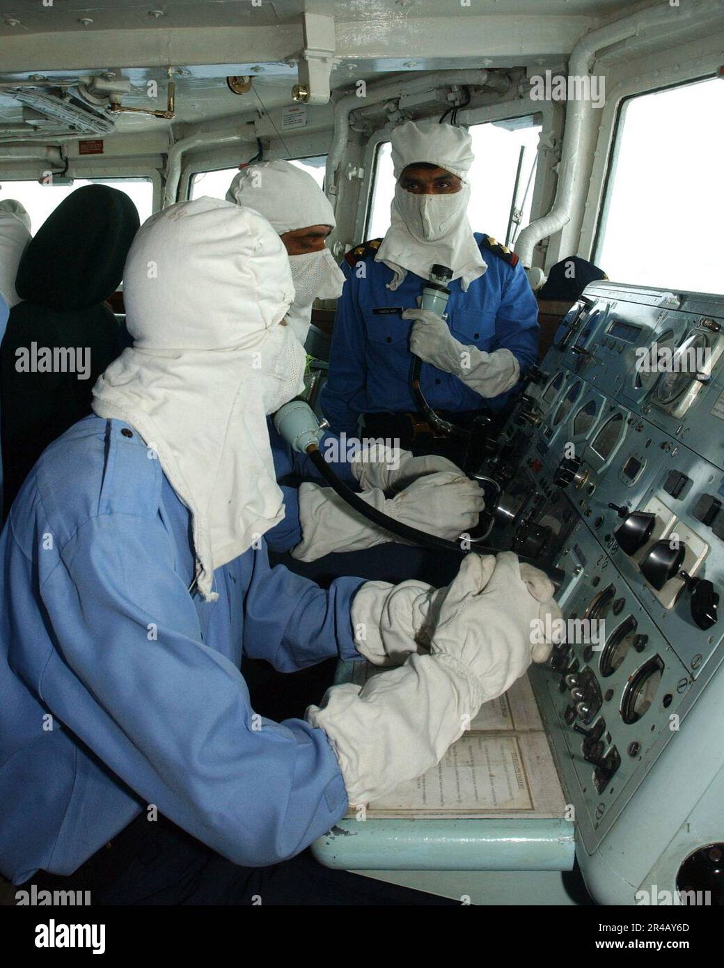 US Navy Sailors aboard the Pakistani Naval ship (PNS) Tariq (DDG 181 ...