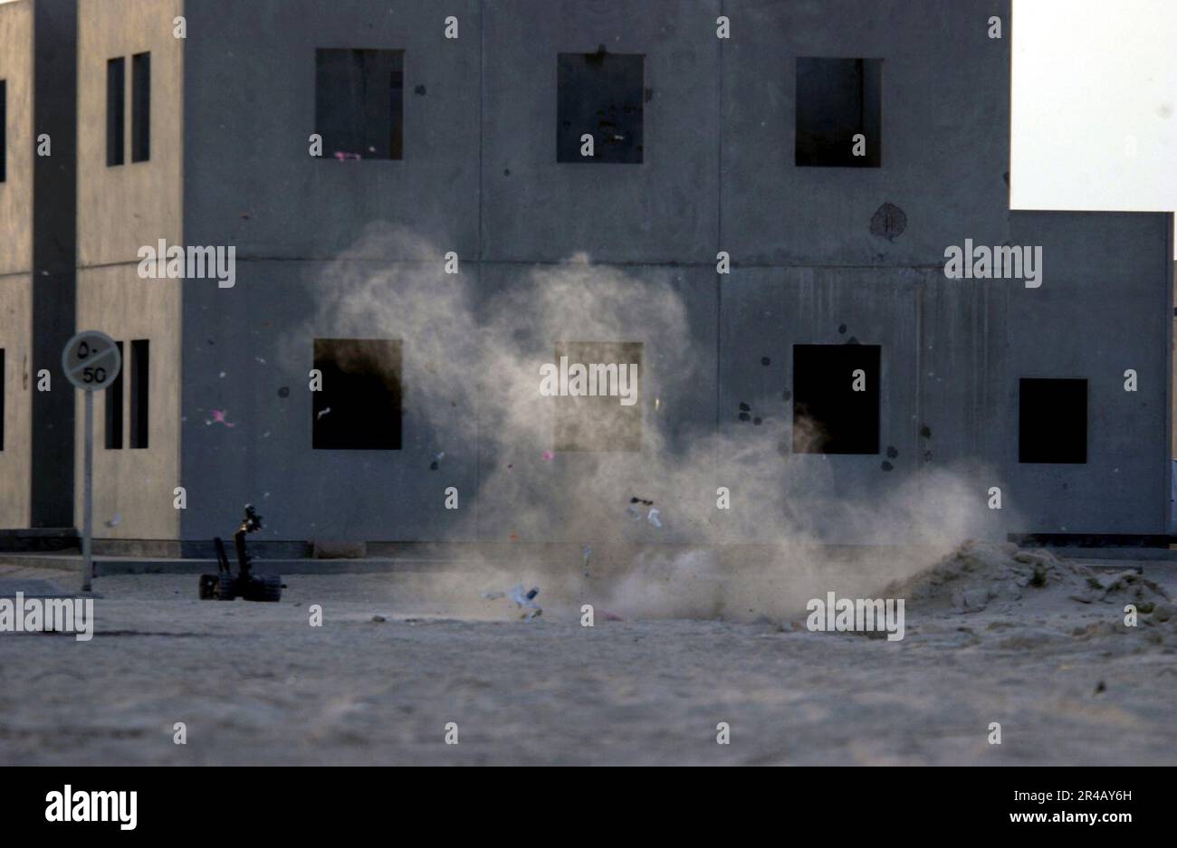 US Navy Members assigned to Explosive Ordnance Disposal Mobile Unit ...