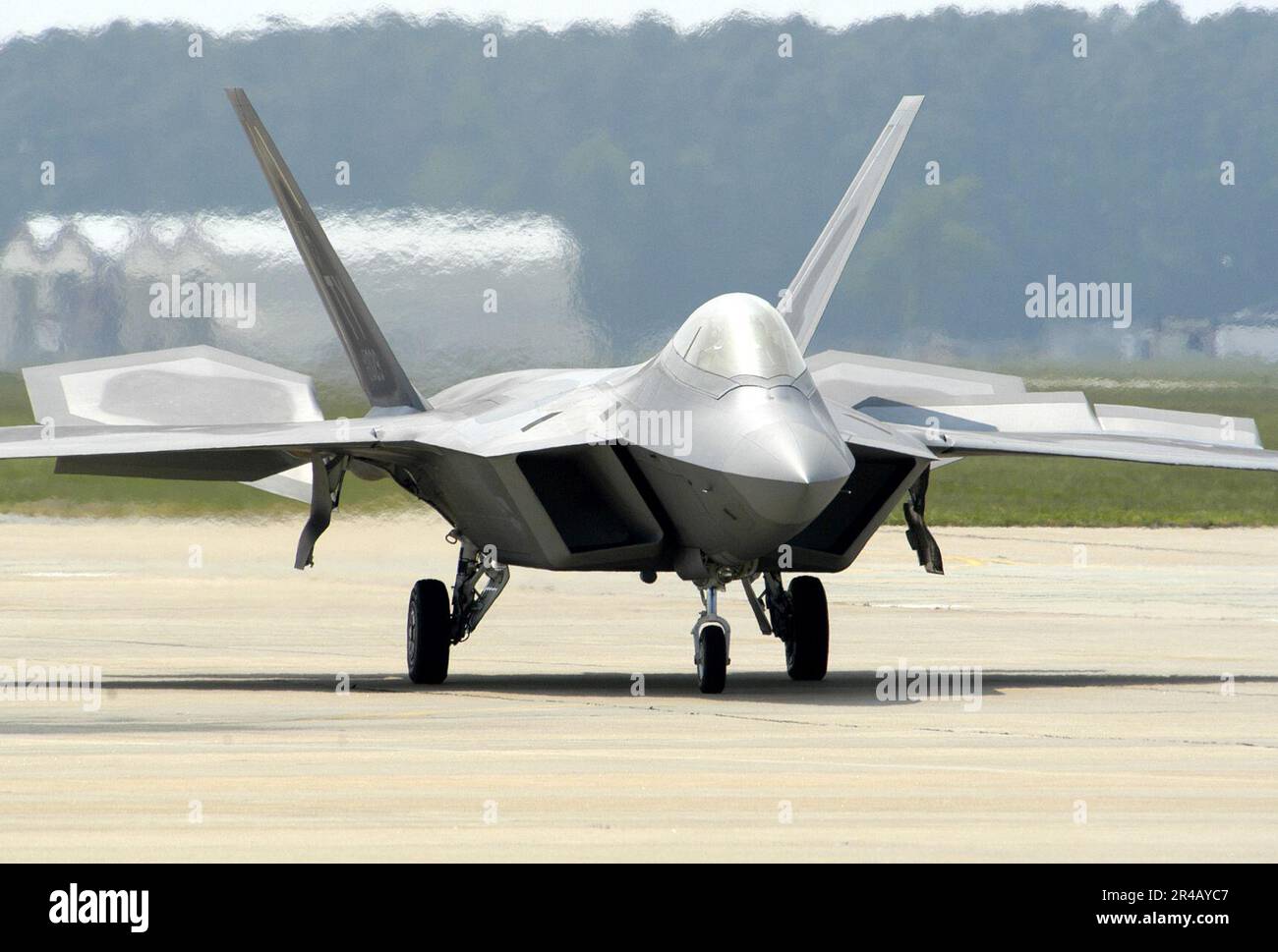 US Navy A U.S. Air Force F-A-22 Raptor taxis to the active runway prior ...