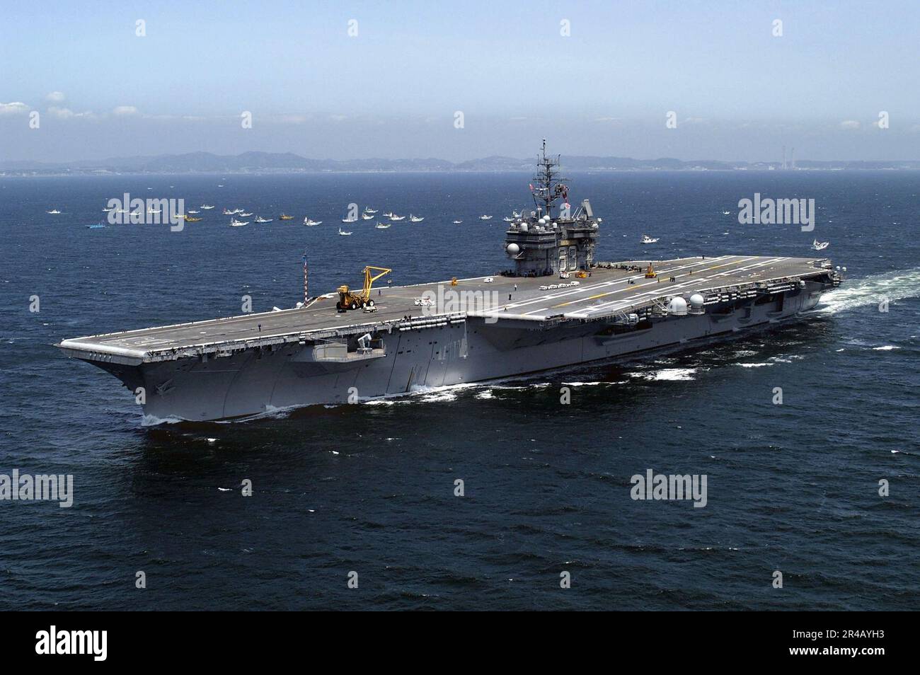 US Navy The conventionally powered aircraft carrier USS Kitty Hawk (CV ...