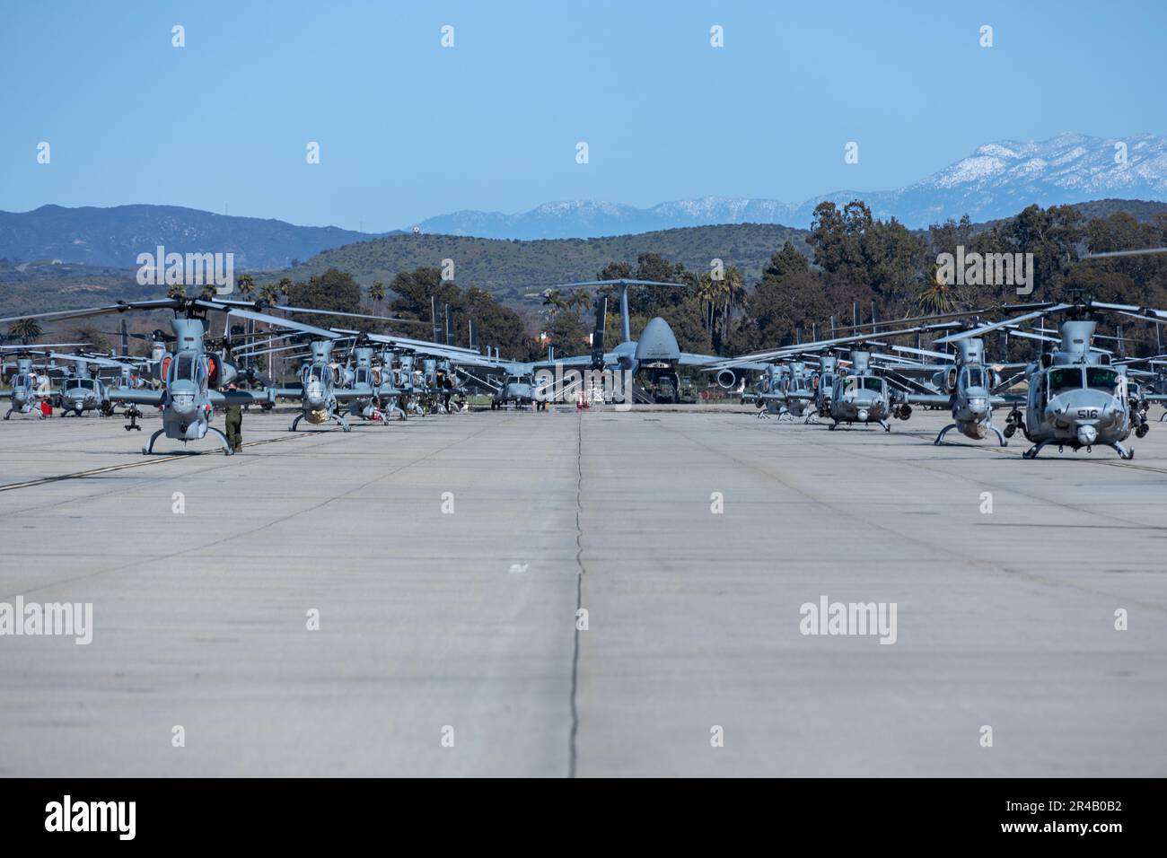 Visiting marine units hi-res stock photography and images - Alamy