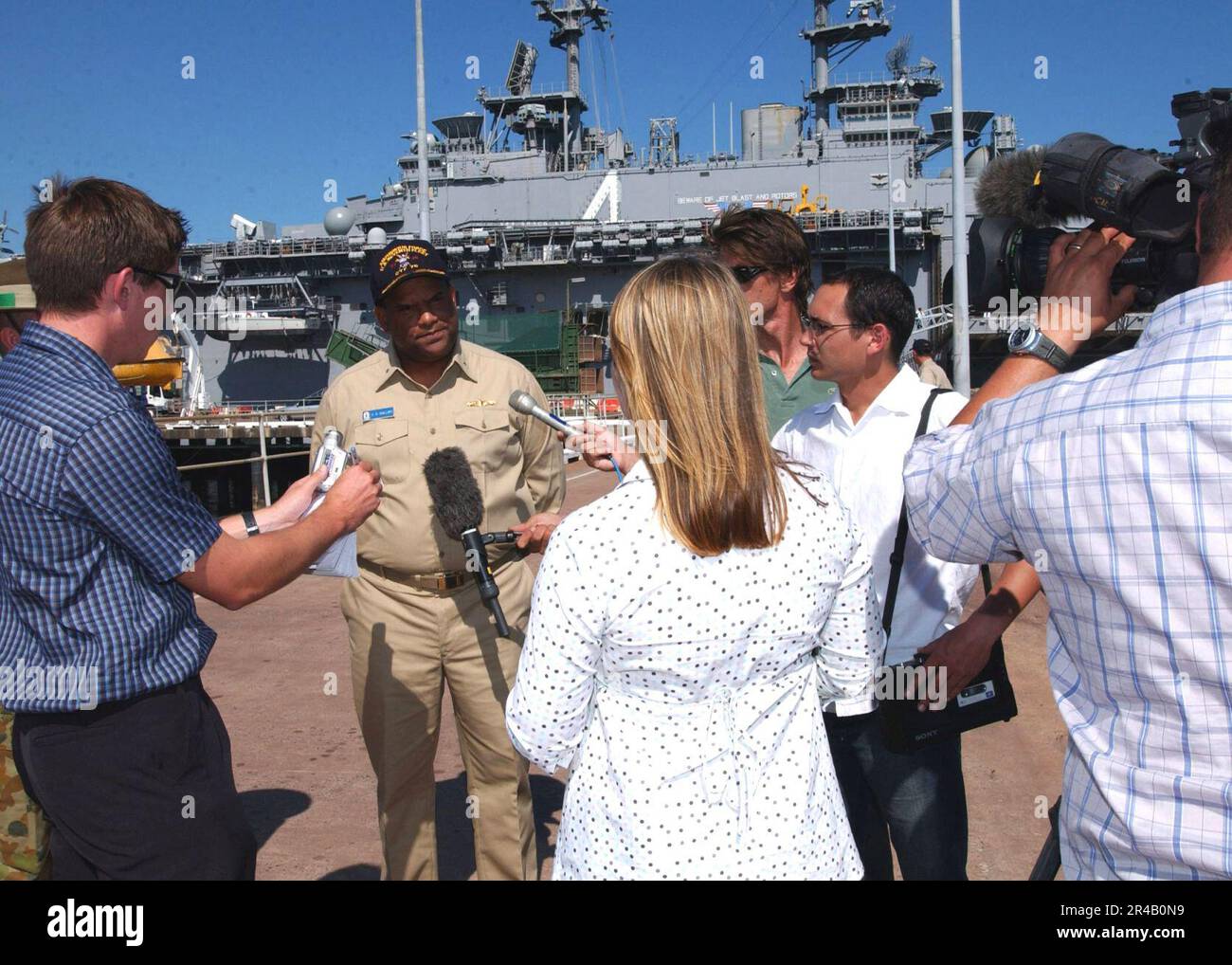 US Navy The amphibious assault ship USS Boxer (LHD 4) serves as a ...