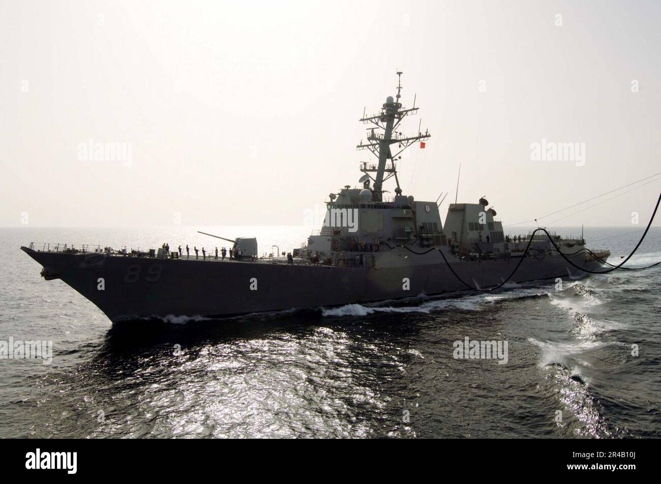US Navy The Arleigh Burke-class guided missile destroyer USS Mustin ...