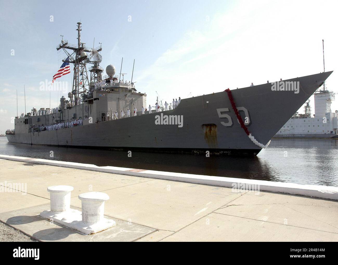 US Navy Sailors aboard the guided missile frigate USS Taylor (FFG 50 ...