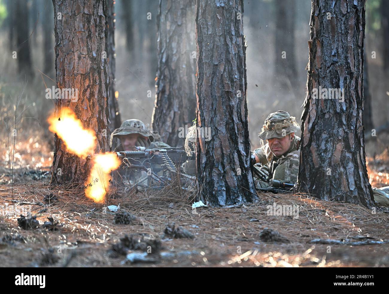 A Soldier assigned to the U.S. Army John F. Kennedy Special Warfare ...
