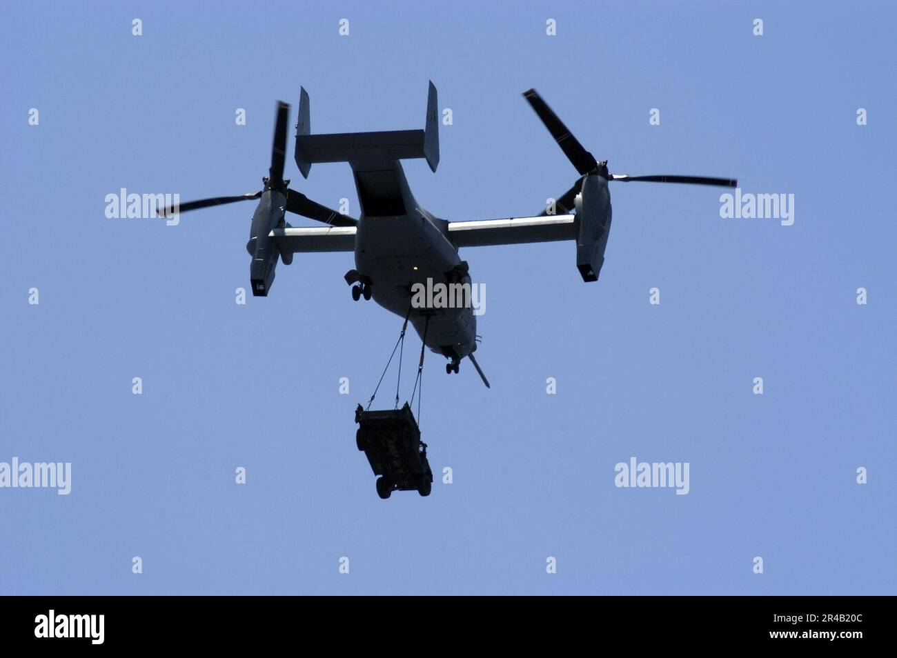 US Navy An MV-22 Osprey assigned to Marine Tilt-Rotor Operational Test ...