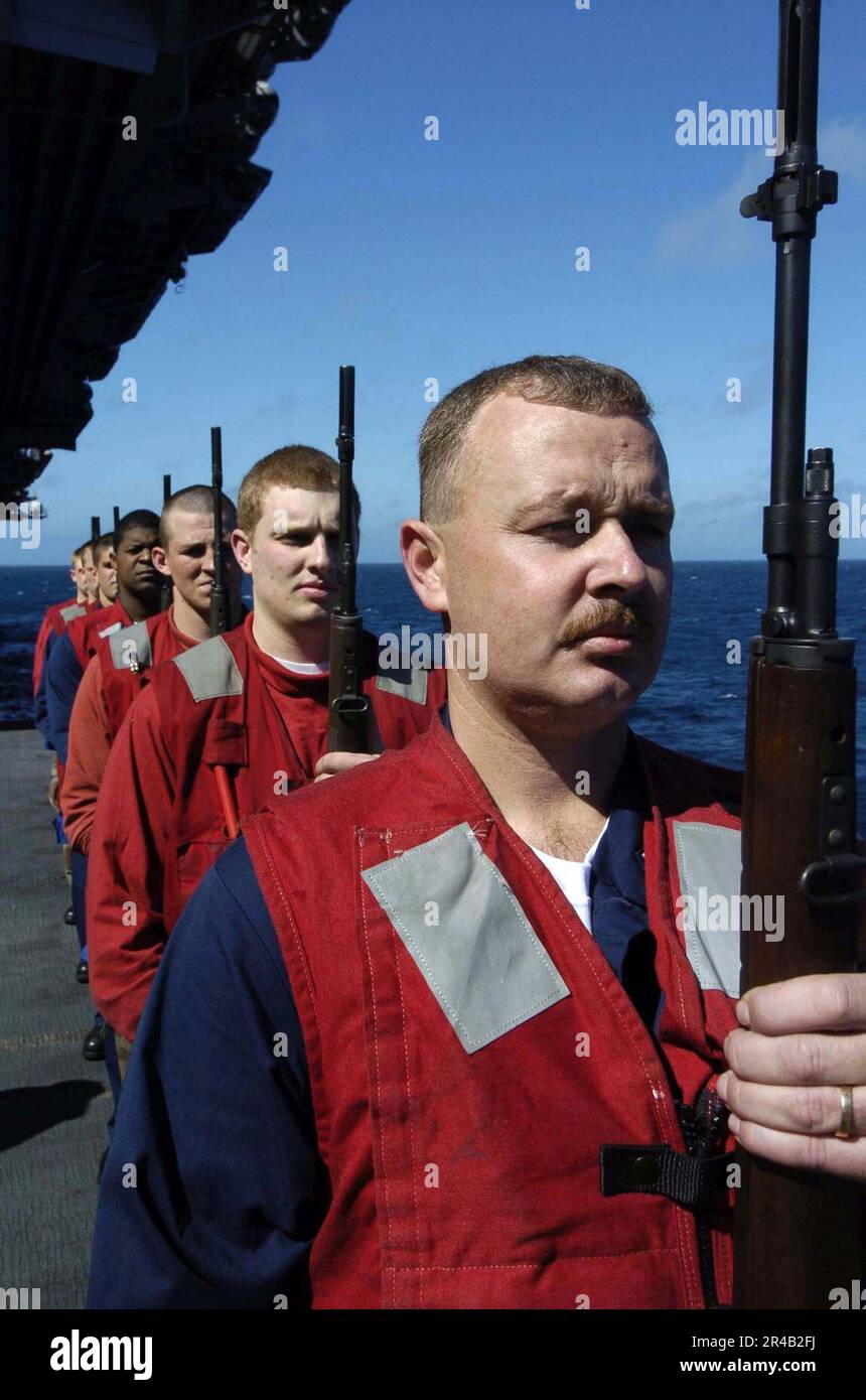 US Navy Sailors assigned to G-2 Weapons Department rehearse for a ...