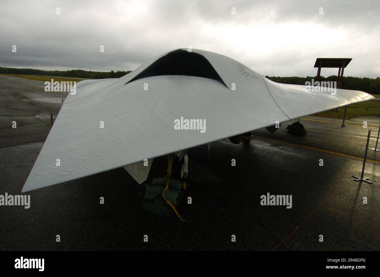 US Navy A full scale Joint Unmanned Combat Air Systems (J-UCAS) X-45C ...