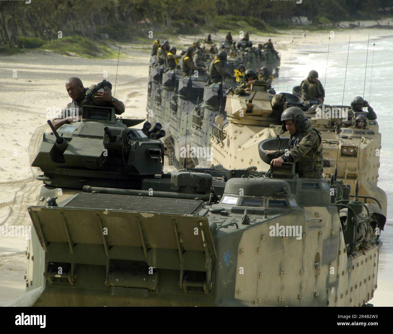 US Navy A convoy of Amphibious Assault Vehicles (AAVs) assigned to 3rd ...