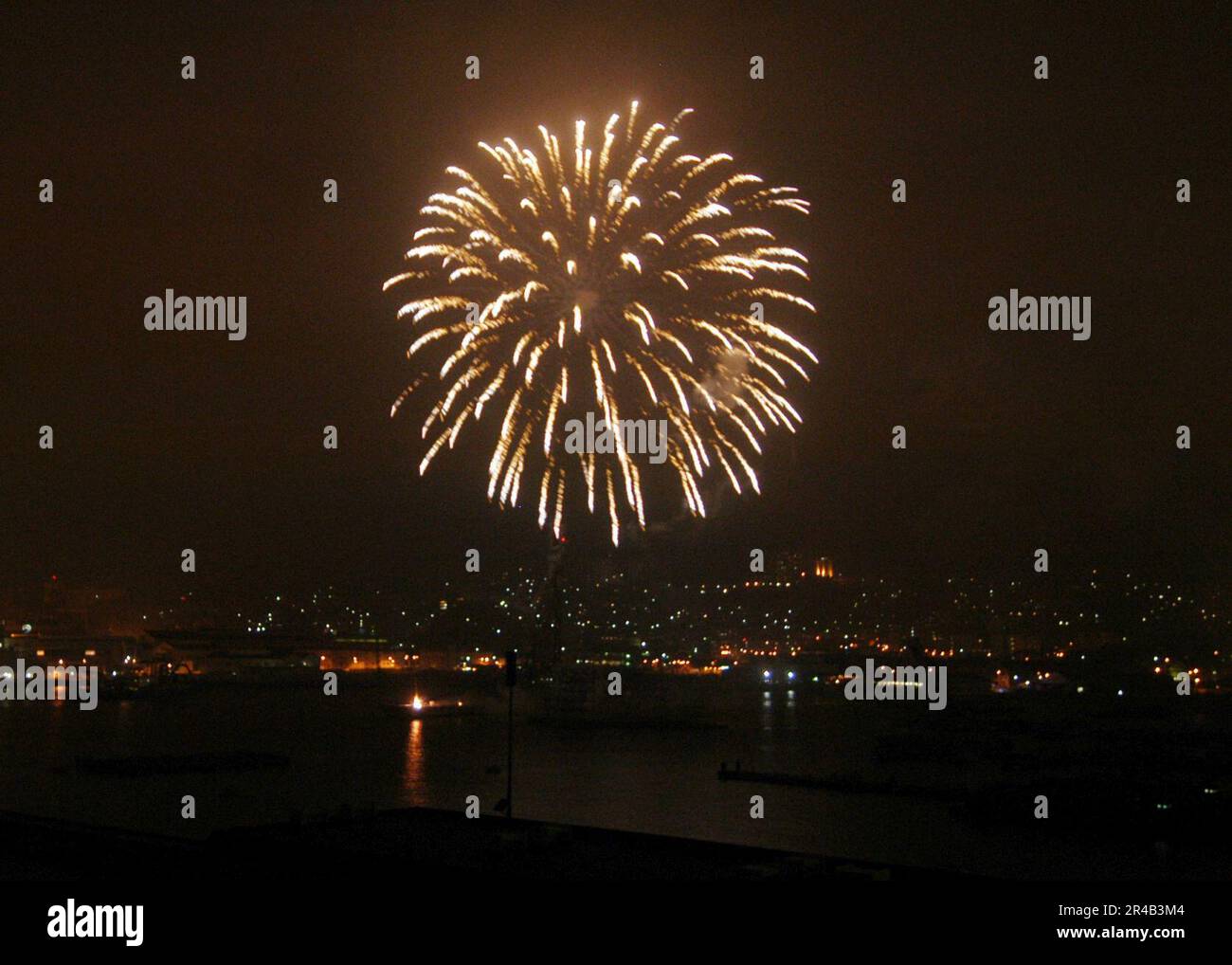 US Navy Sailors, family members and Japanese citizens gather to watch ...