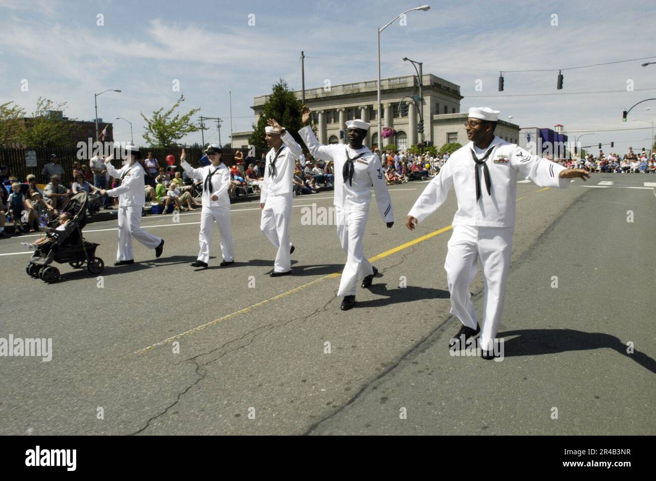 US Navy Sailors assigned to Naval Station Everett and the Nimitz-class ...