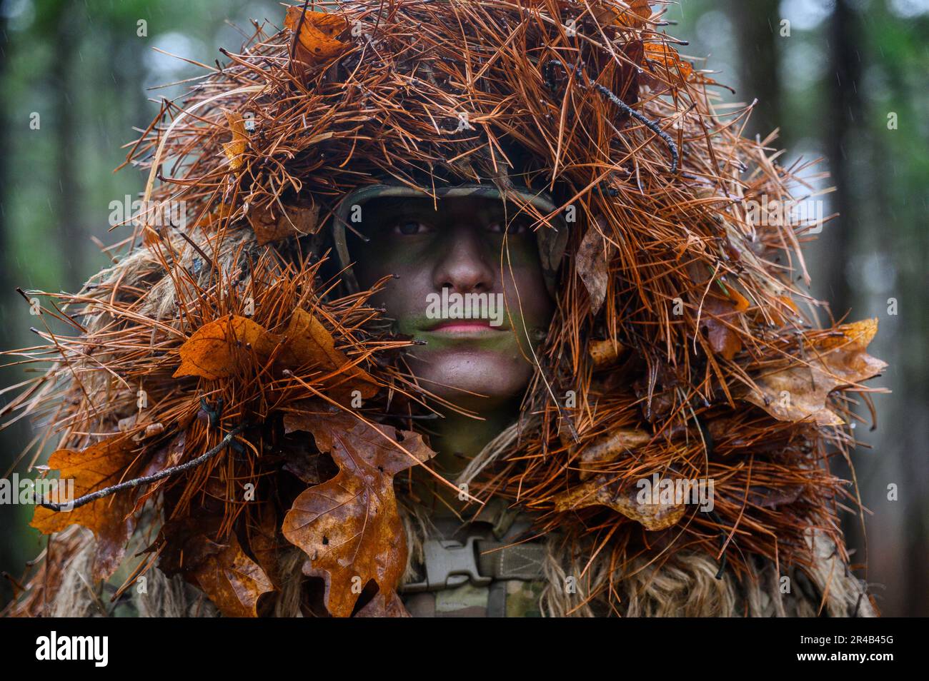 A U.S. Army Soldier, with the New Jersey National Guard's ...