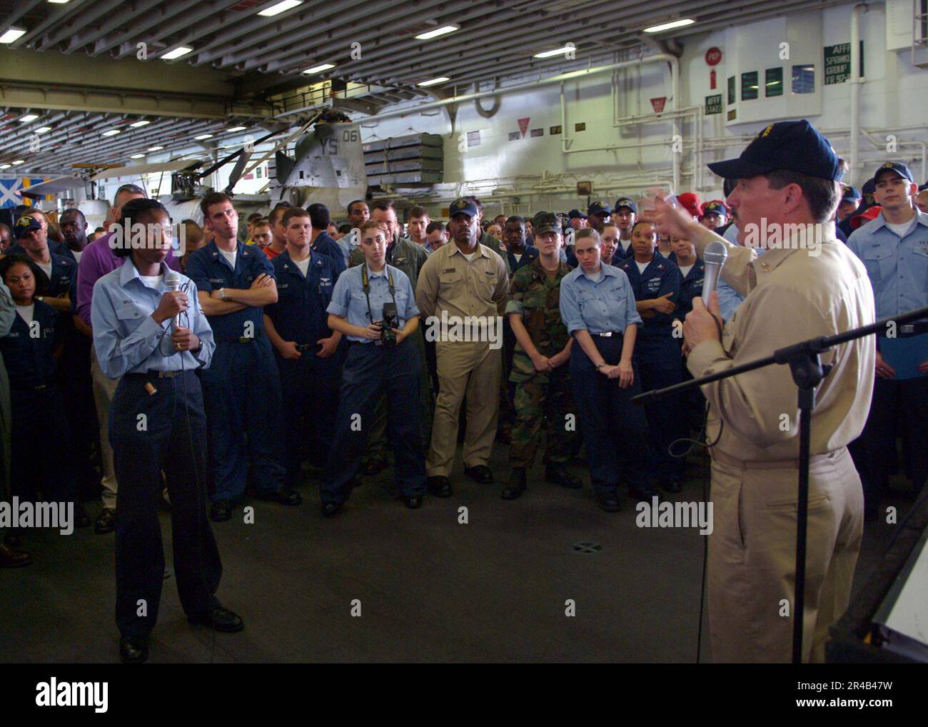 US Navy Master Chief Petty Officer of the Navy (MCPON) Terry Scott ...