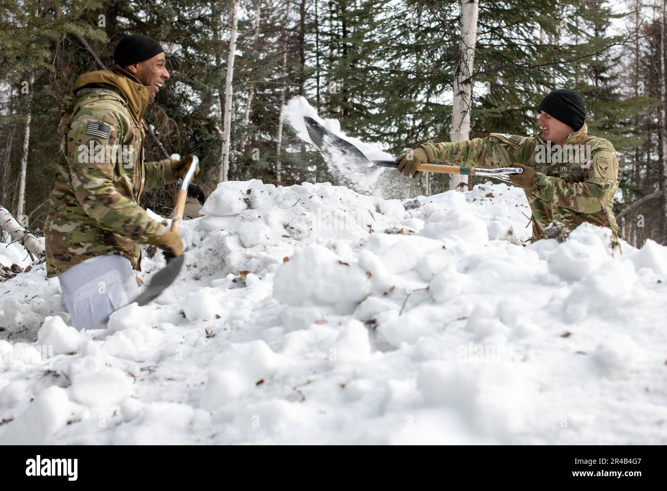 Army helps to clear snow hi-res stock photography and images - Alamy