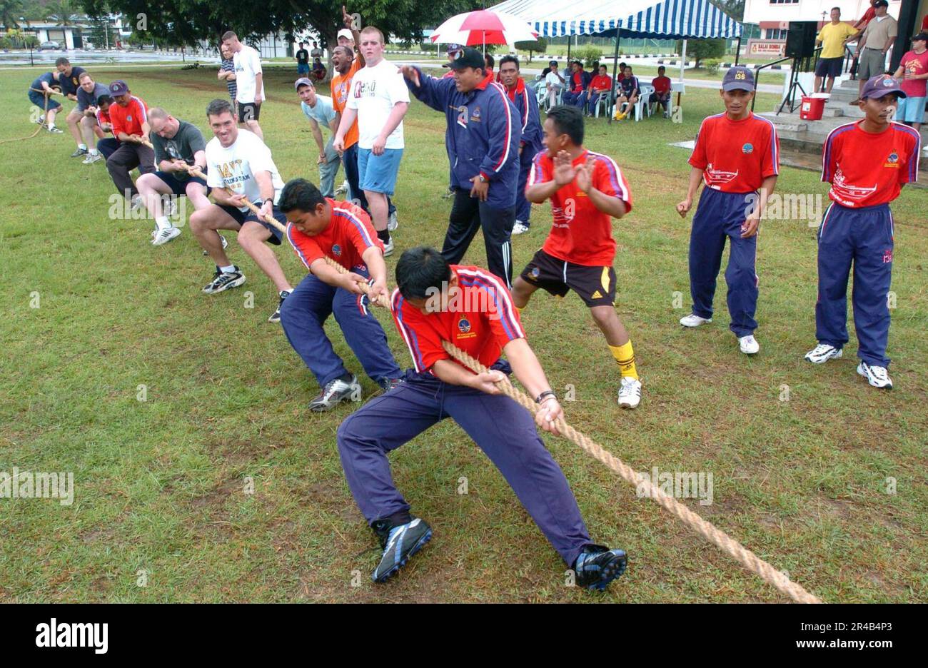 US Navy U.S. Navy and the Royal Malaysian Navy take part in a tug-of ...