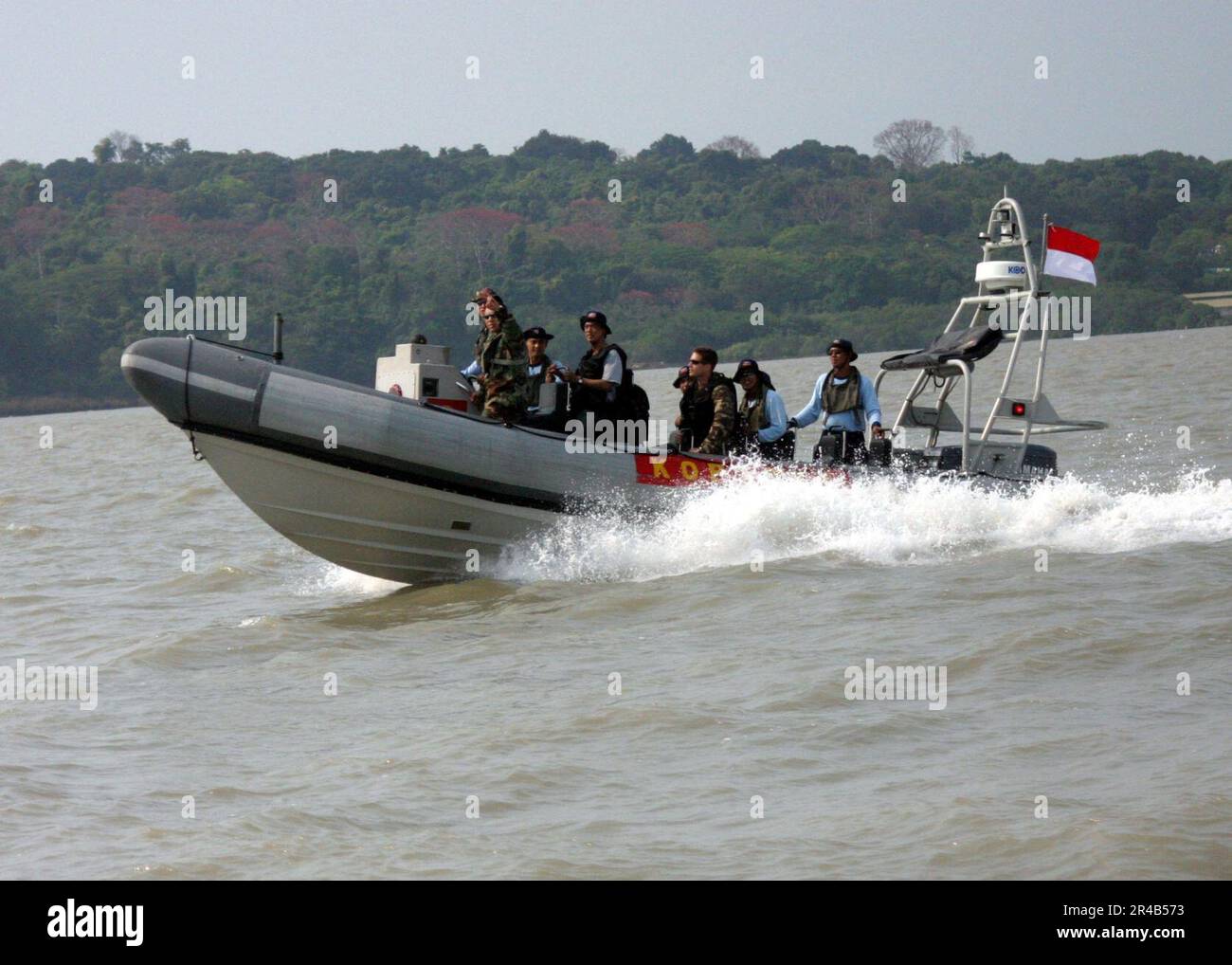 US Navy U.S. Navy Boatswain's Mate 1st Class assigned to Mobile ...